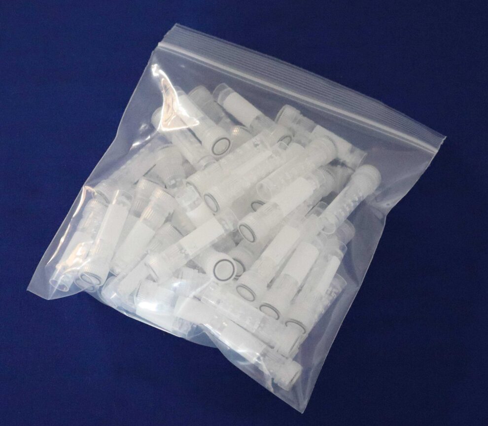 Lysing beads kits for bacteria